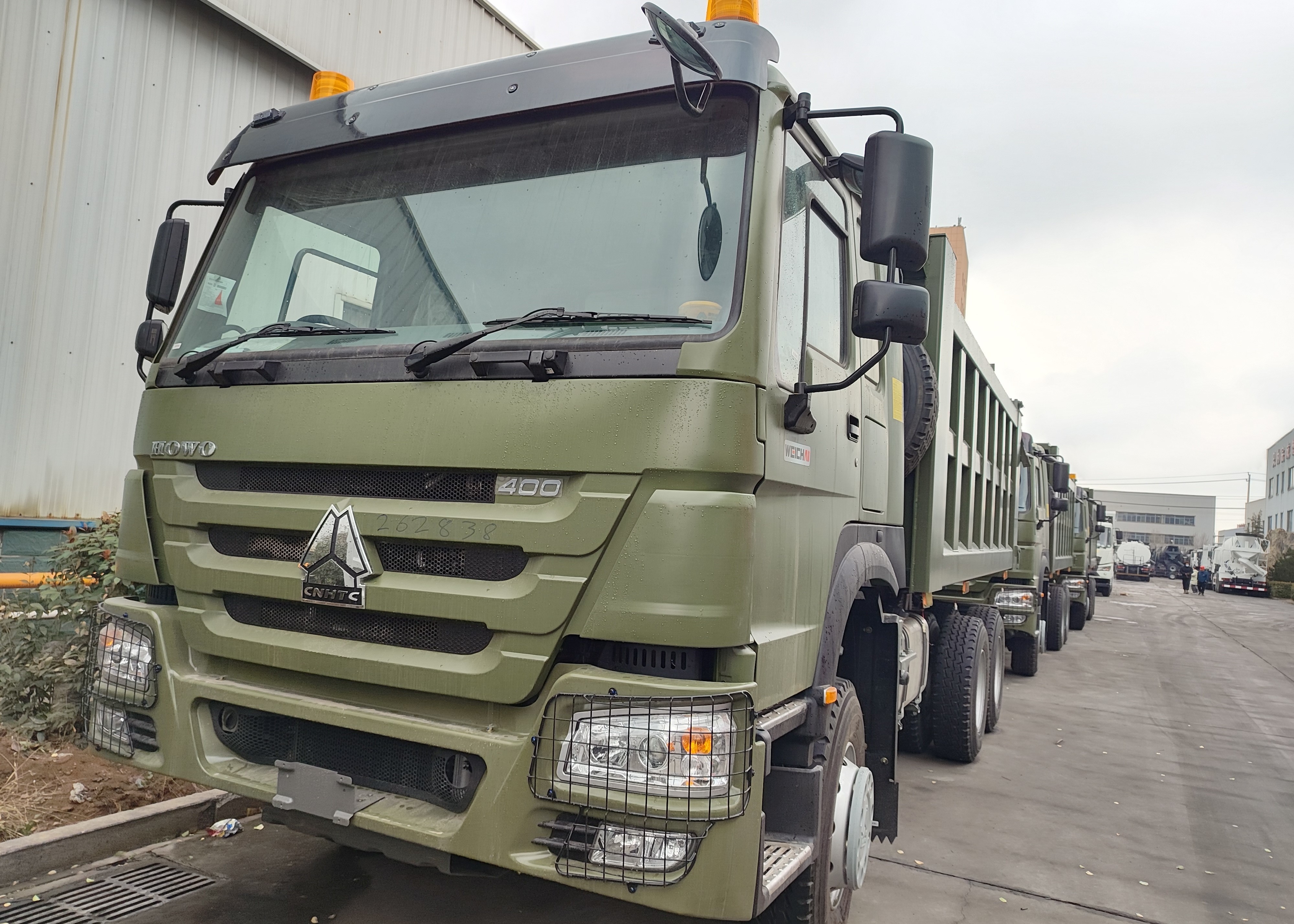 RHD 6×4 10wheels ZZ3257V3847B1R 400HP Green HOWO Tipper Truck High ...