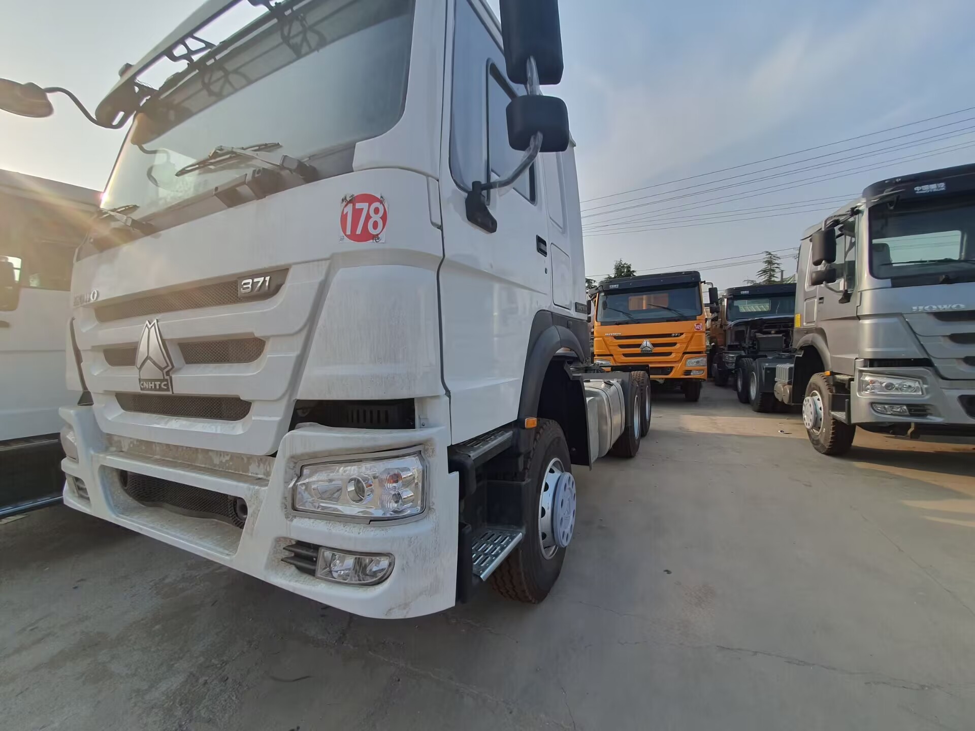HOWO A7 Used Tractor Truck LHD 6X4 Euro 2 371 HP With Power Assisted ...