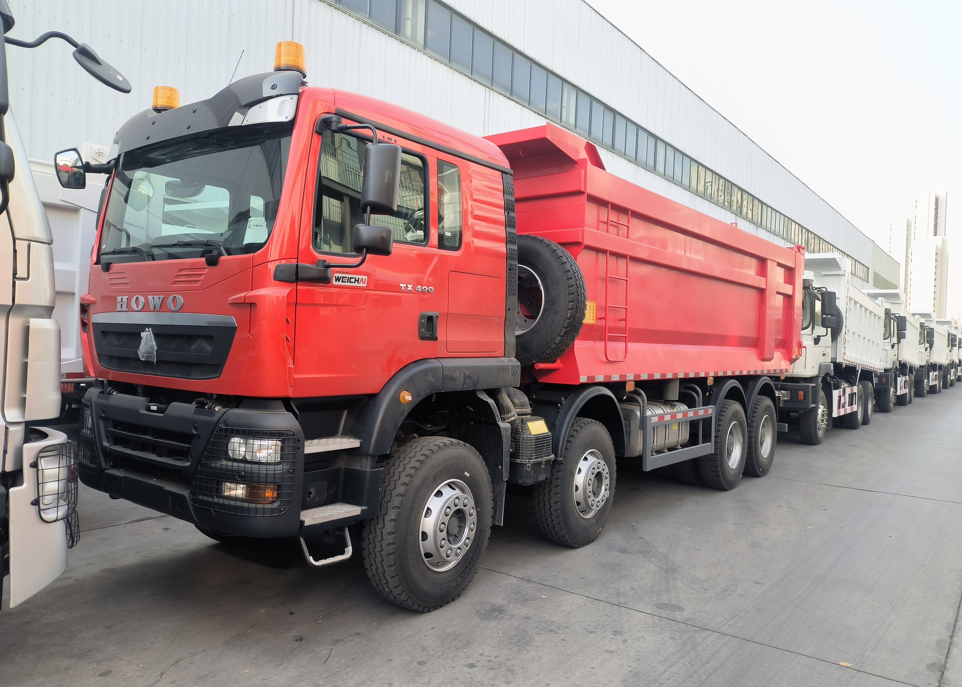 Sinotruk Howo Tipper Dump Truck Tx 400Hp Euro 2 8 × 4 Lhd U Shape Cargo ...